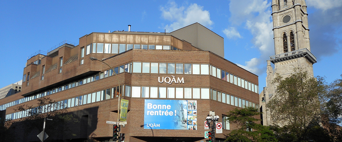 Expanding a Wireless Network Across a Growing College Campus