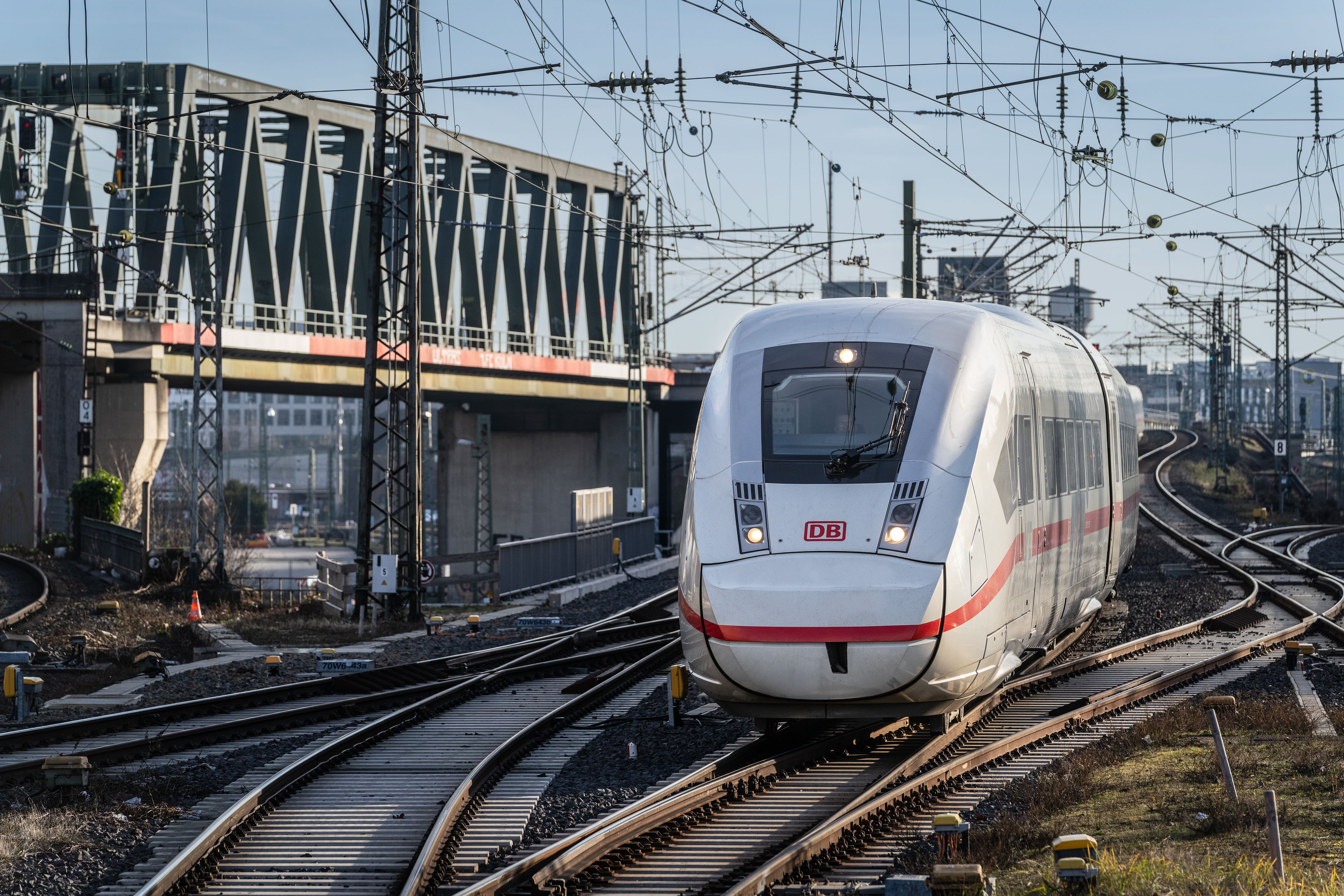 Deutsche Bahn creates a blueprint for future-ready high-speed trains
